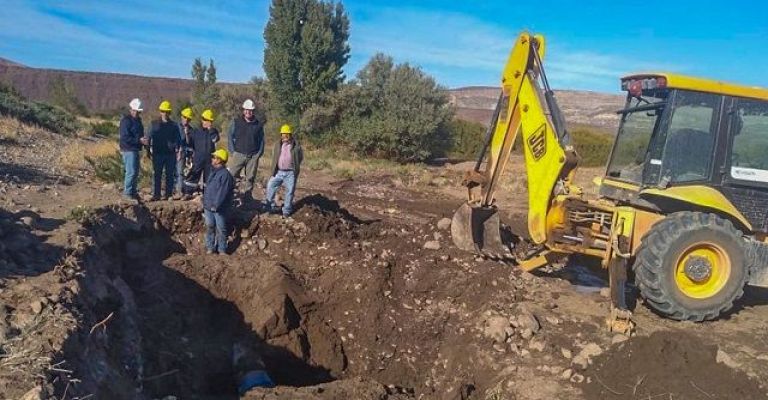 Repararon acueducto y es normal el abastecimiento de agua en Chos Malal | Diariamente Neuquén ...